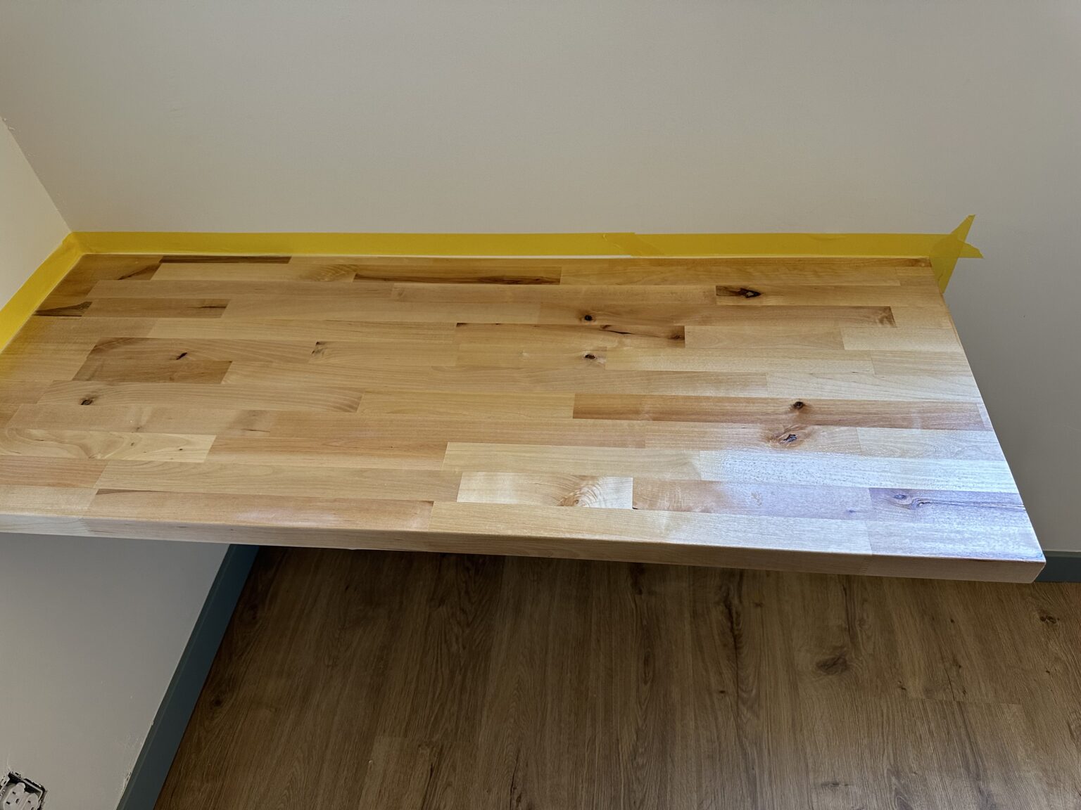 DIY Floating Desks - The Flip Hubb